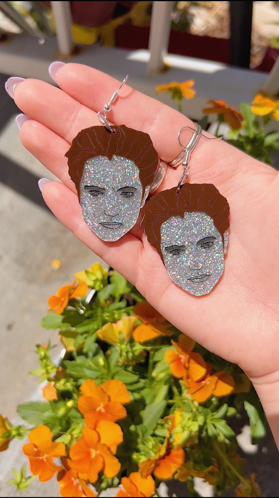 Sparkly Edward – The Caid Co